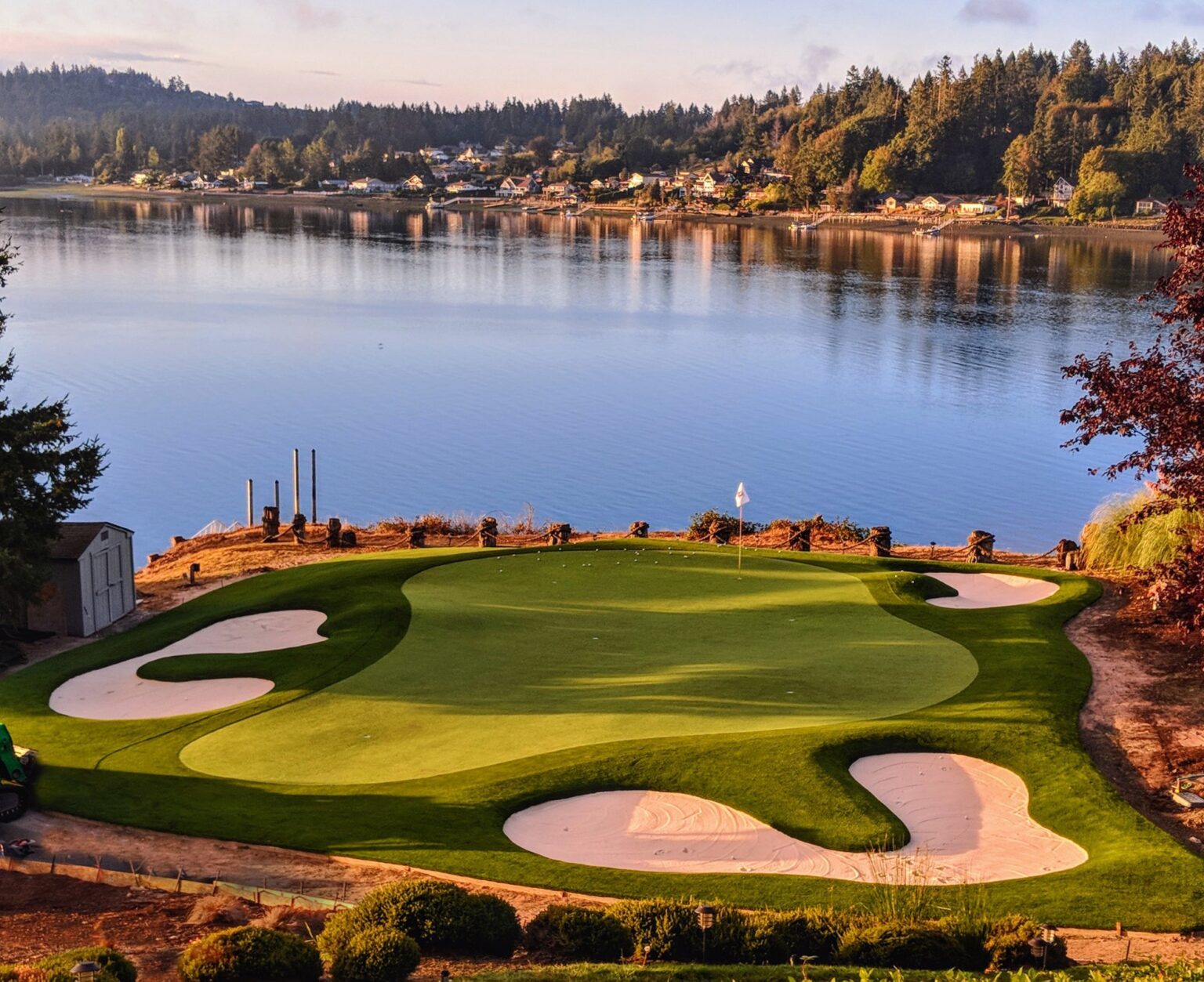 Private Golf Complexes - Celebrity Greens